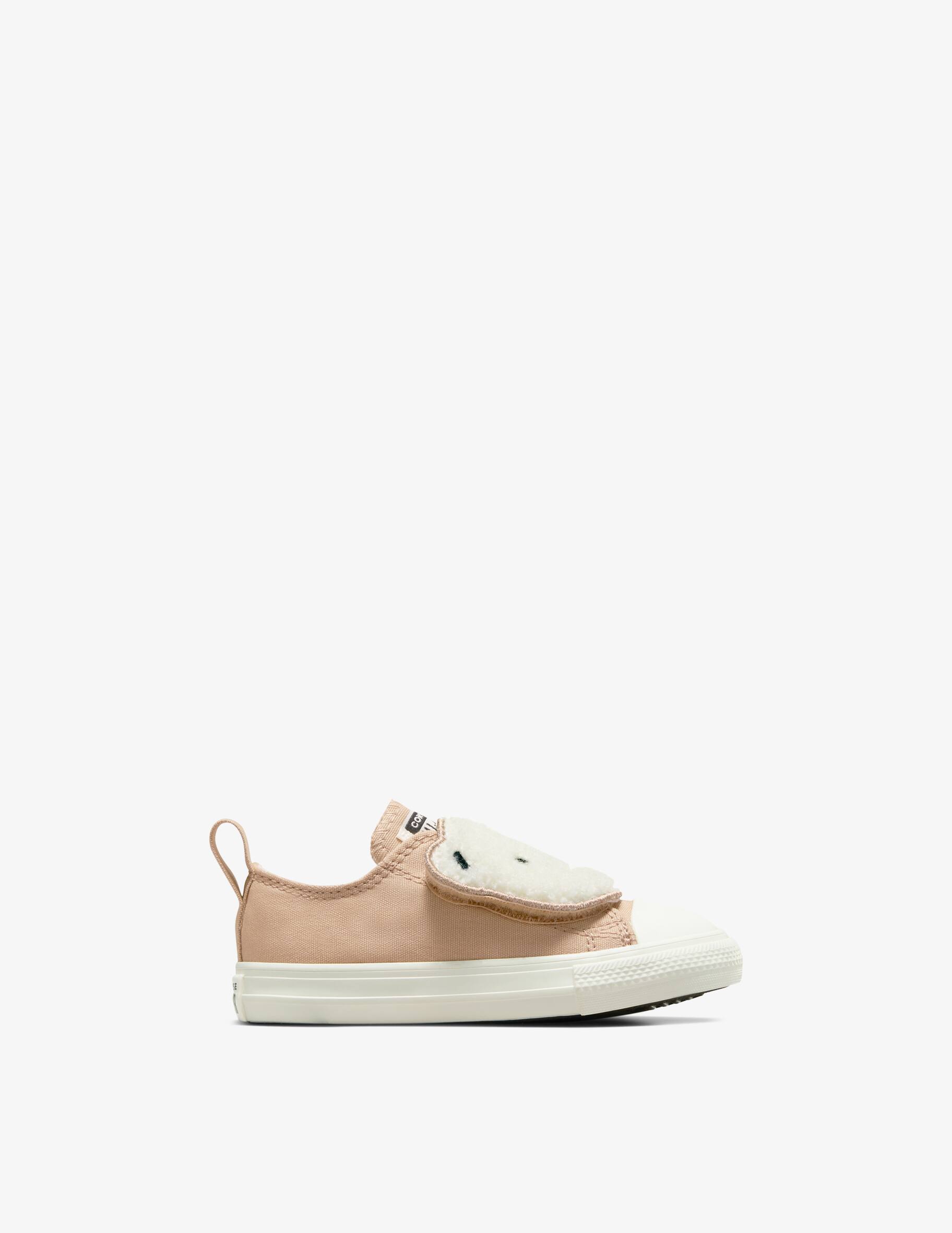 Shop Converse Chuck Taylor bear sneakers on Rinascente