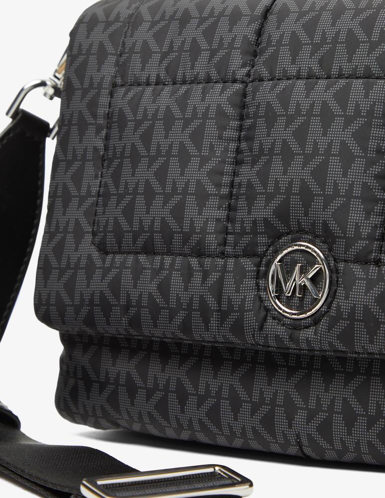 Shop Michael Michael Kors Lilah M flap crossbody bag on Rinascente