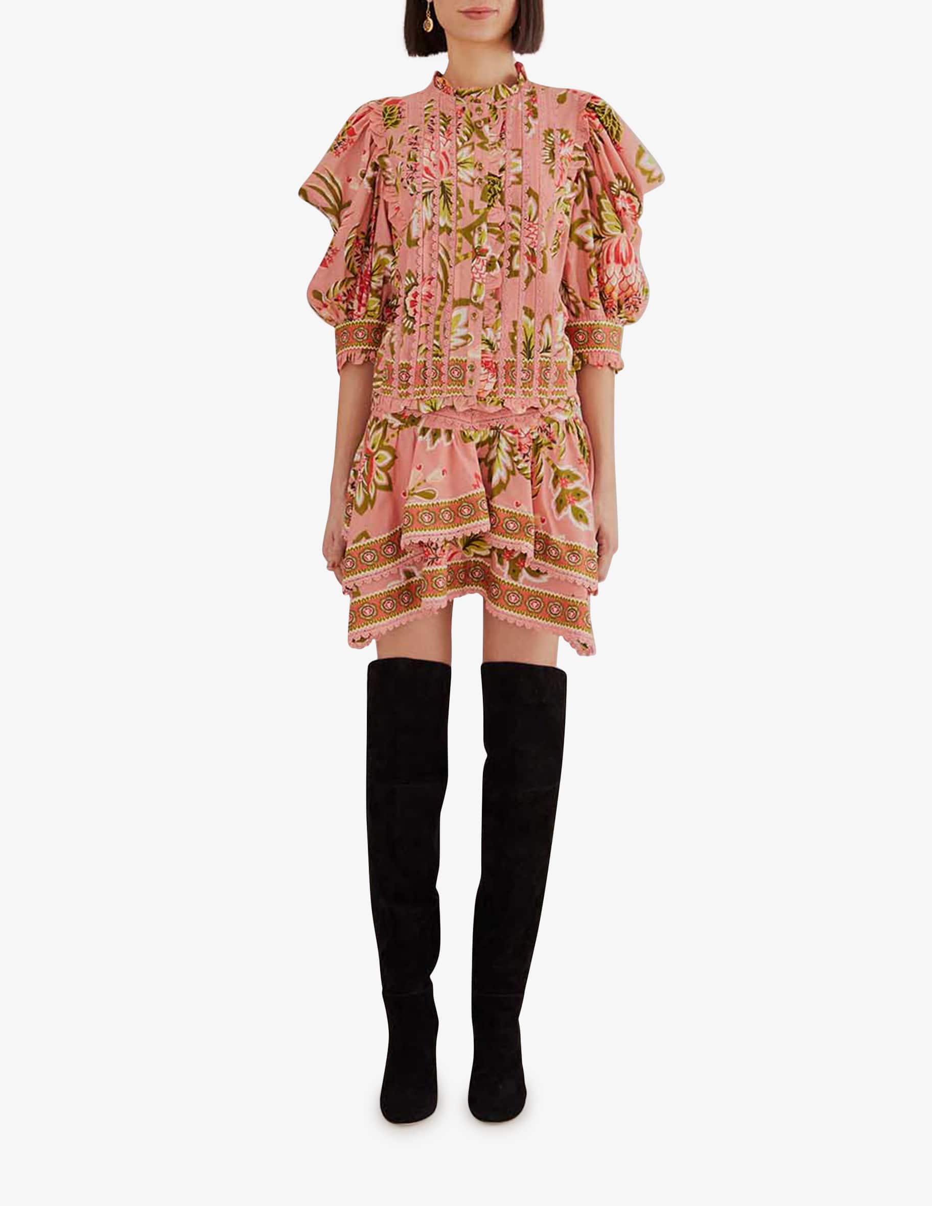 Shop Farm Rio Aura floral soft pink short sleeve blouse on Rinascente