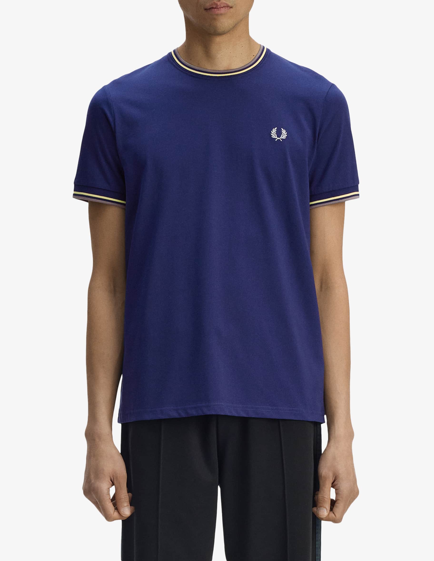 Acquista Fred Perry T-shirt profili loghino su Rinascente