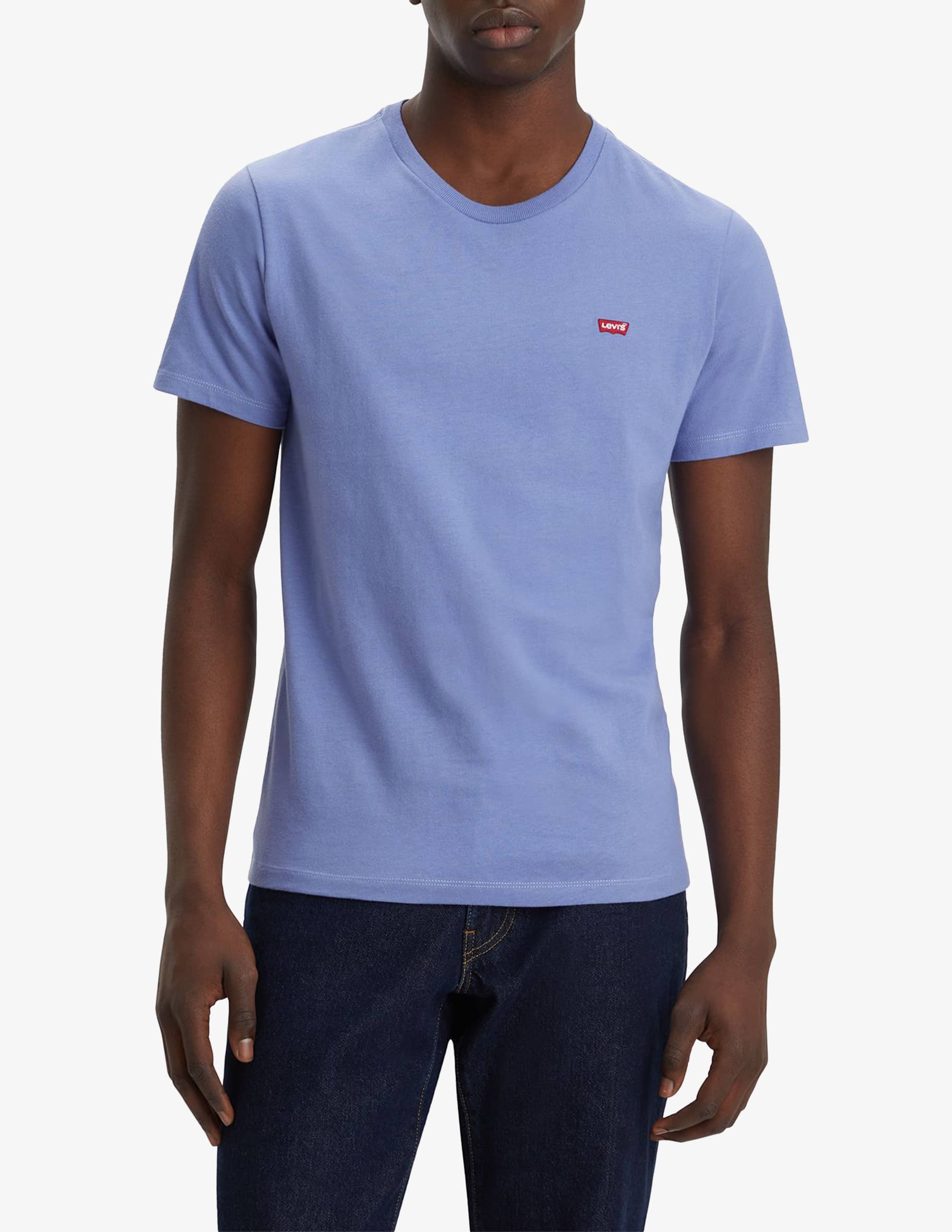 Shop Levi's Regular mini batwing t-shirt on Rinascente