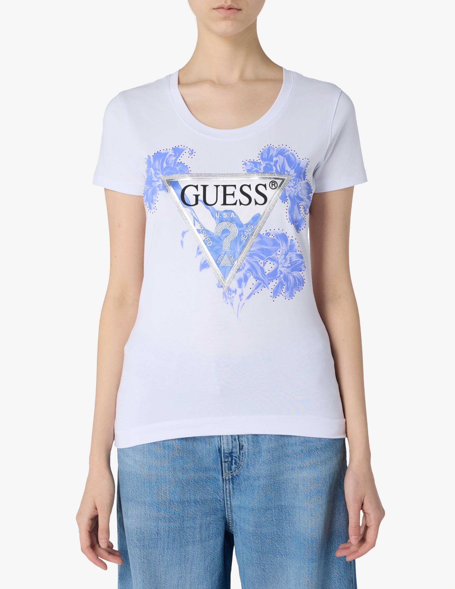 Shop Guess Flower triangle t-shirt on Rinascente