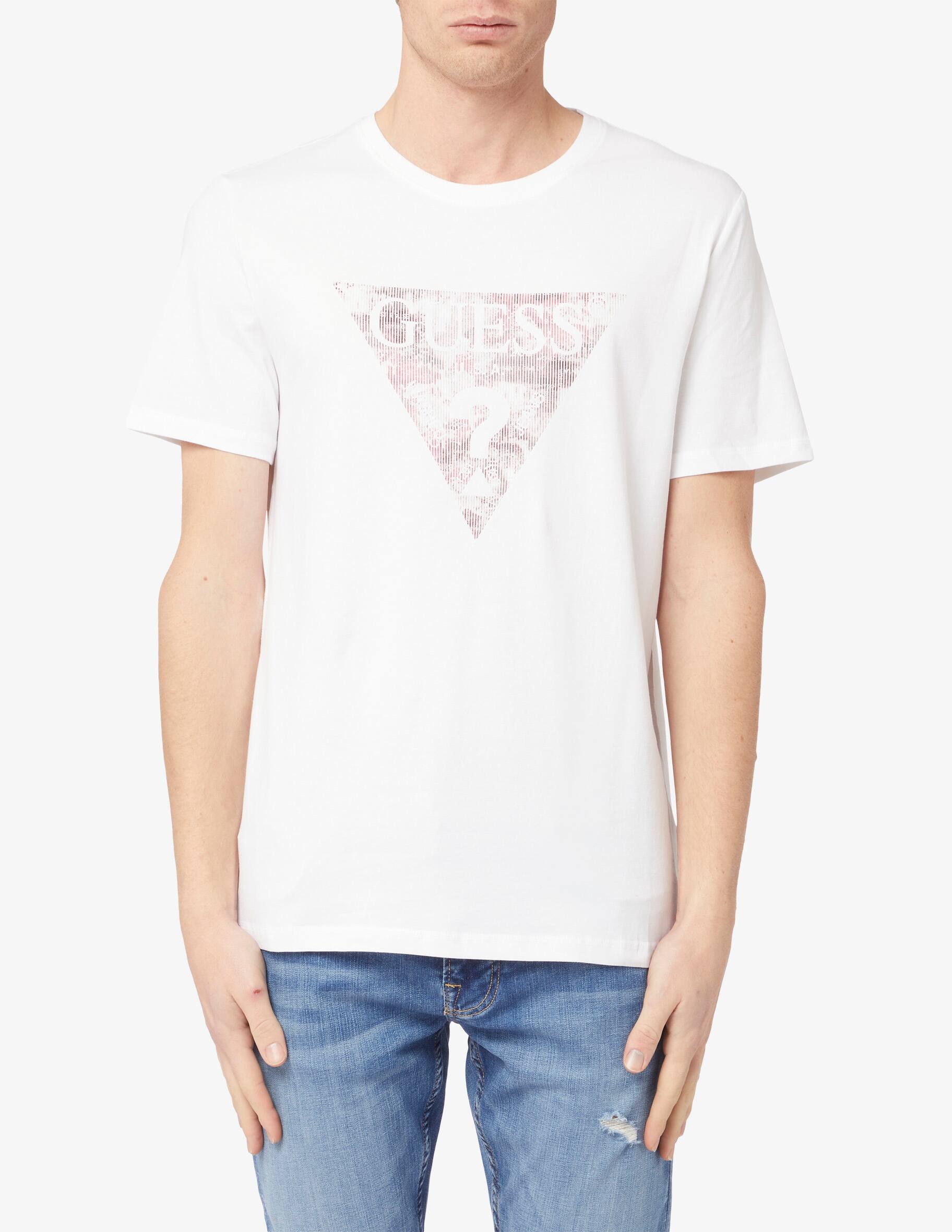 Acquista Guess Maglietta big logo triangolo fantasia su Rinascente