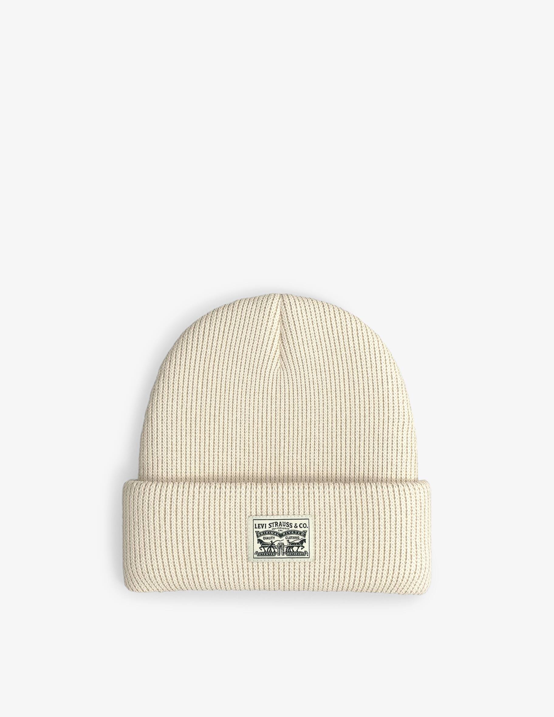 Shop Levi's Backpatch beanie on Rinascente