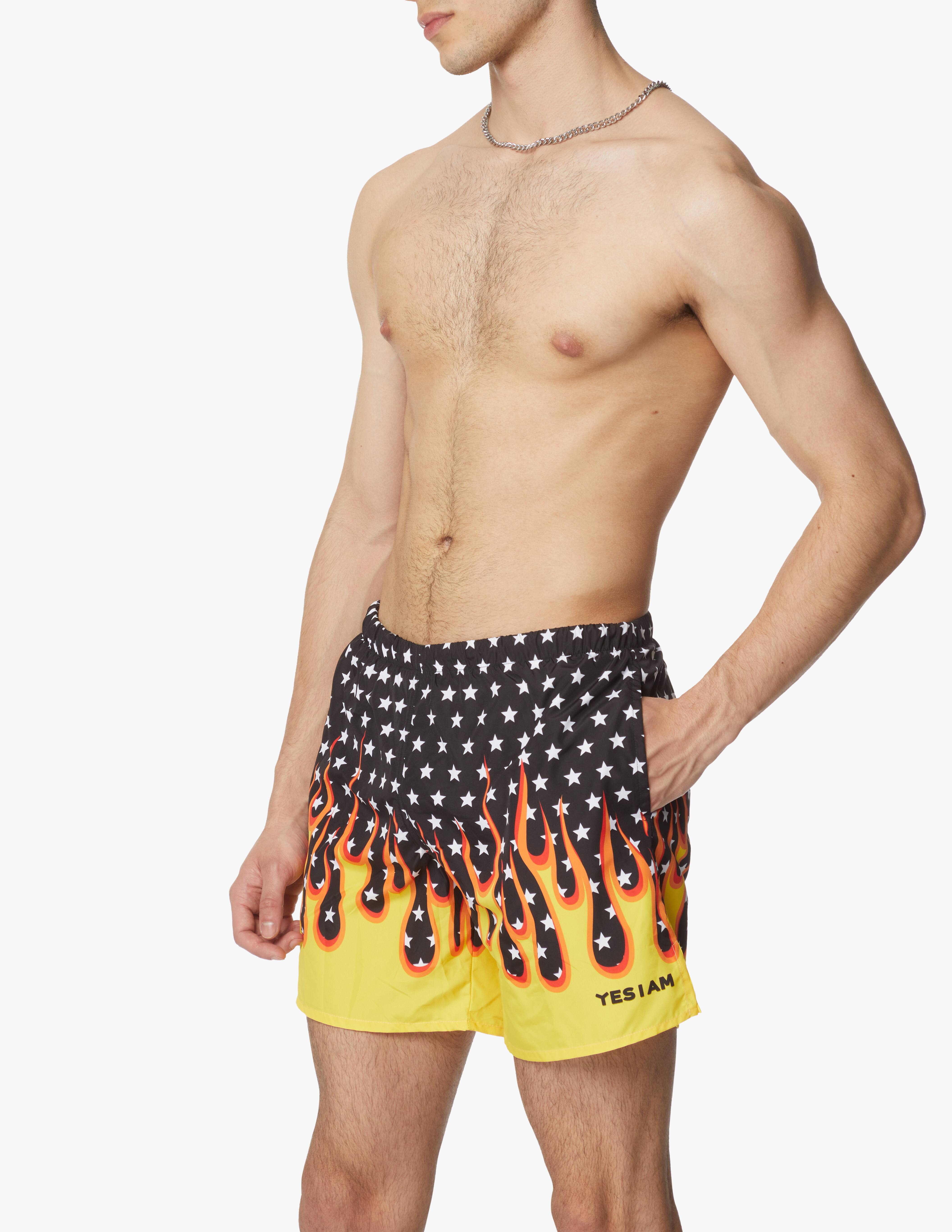 Acquista Yes I am Costume boxer stars on fire - nero su Rinascente