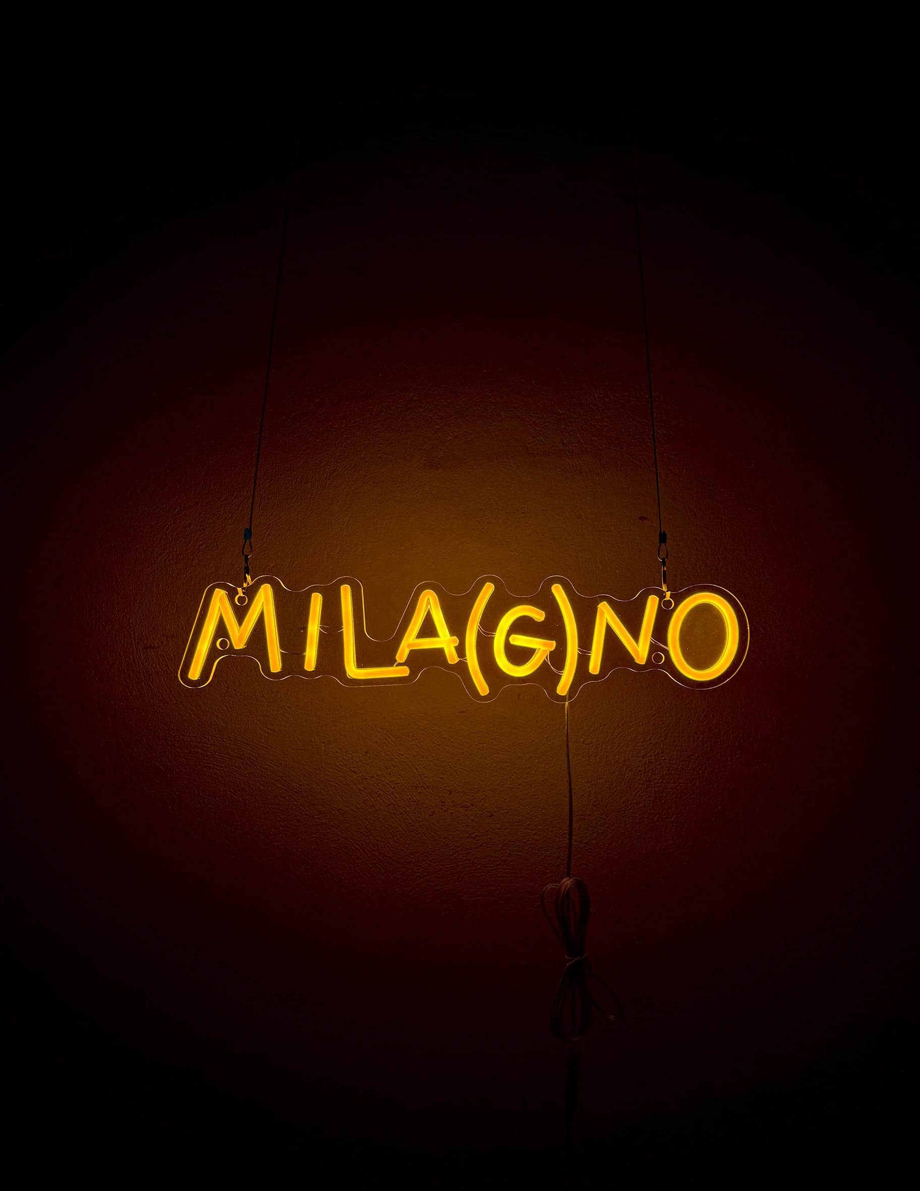 Acquista Insulti Luminosi Milag(n)o Neon su Rinascente