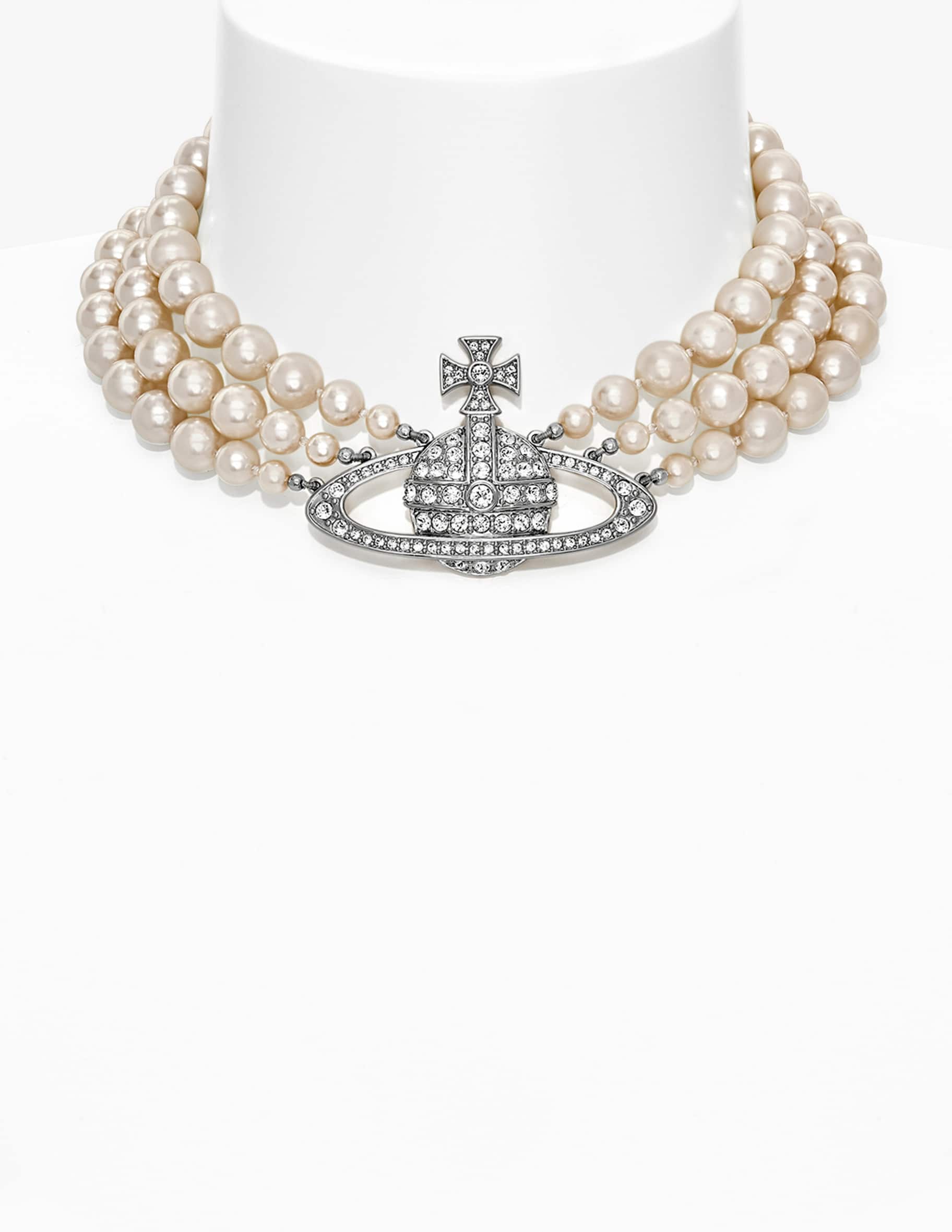 Acquista Vivienne Westwood Collana a tre file di perle in bassorilievo ...