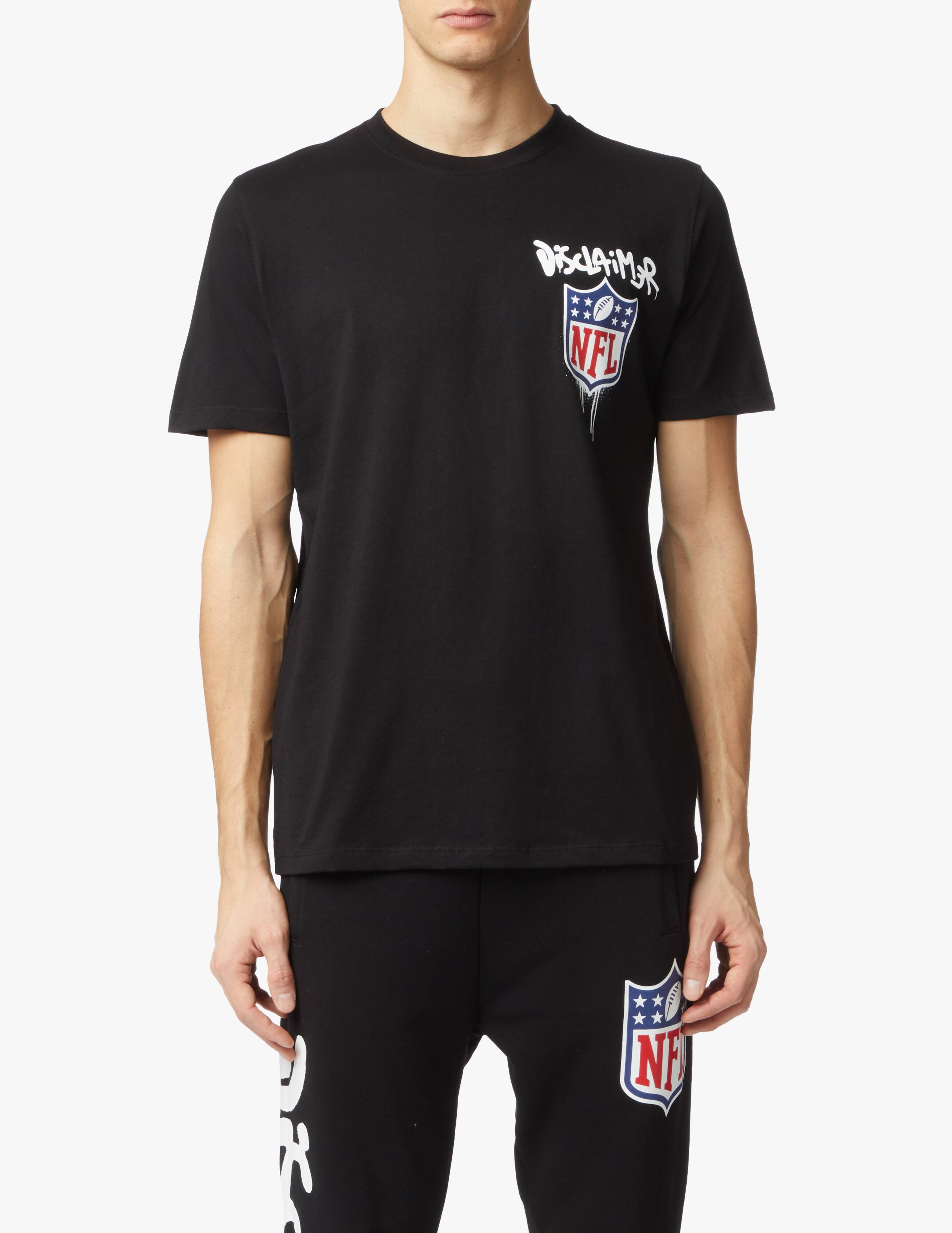 Shop Disclaimer Nfl chest logo t-shirt - black on Rinascente