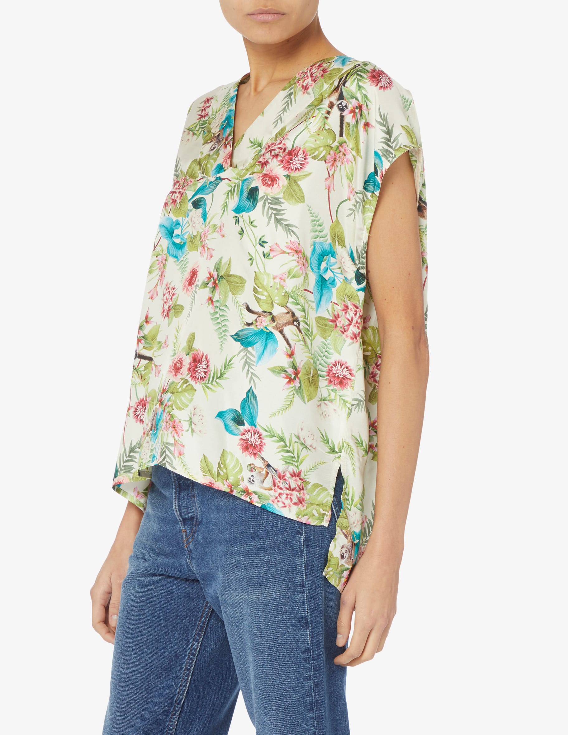 Shop Momonì Gracie silk blouse on Rinascente