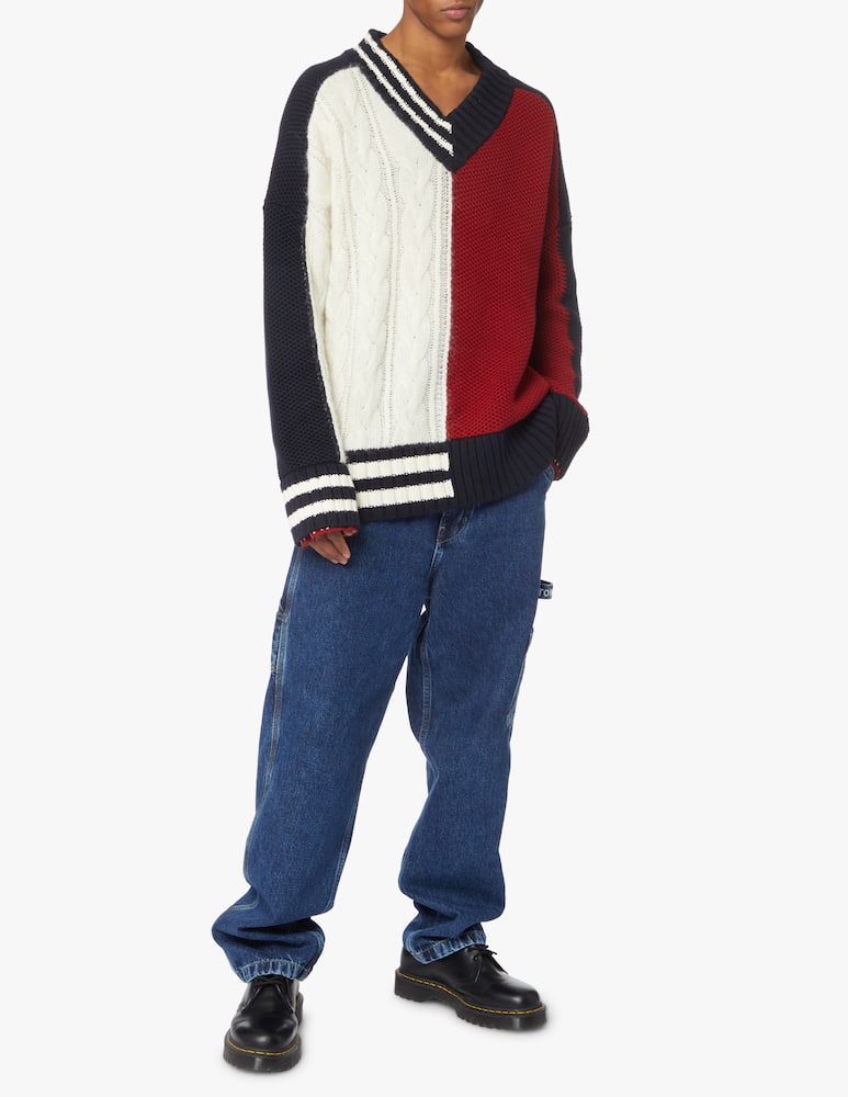 Acquista Tommy Hilfiger Maglia tennis scollo a v bandiera th - blu su ...