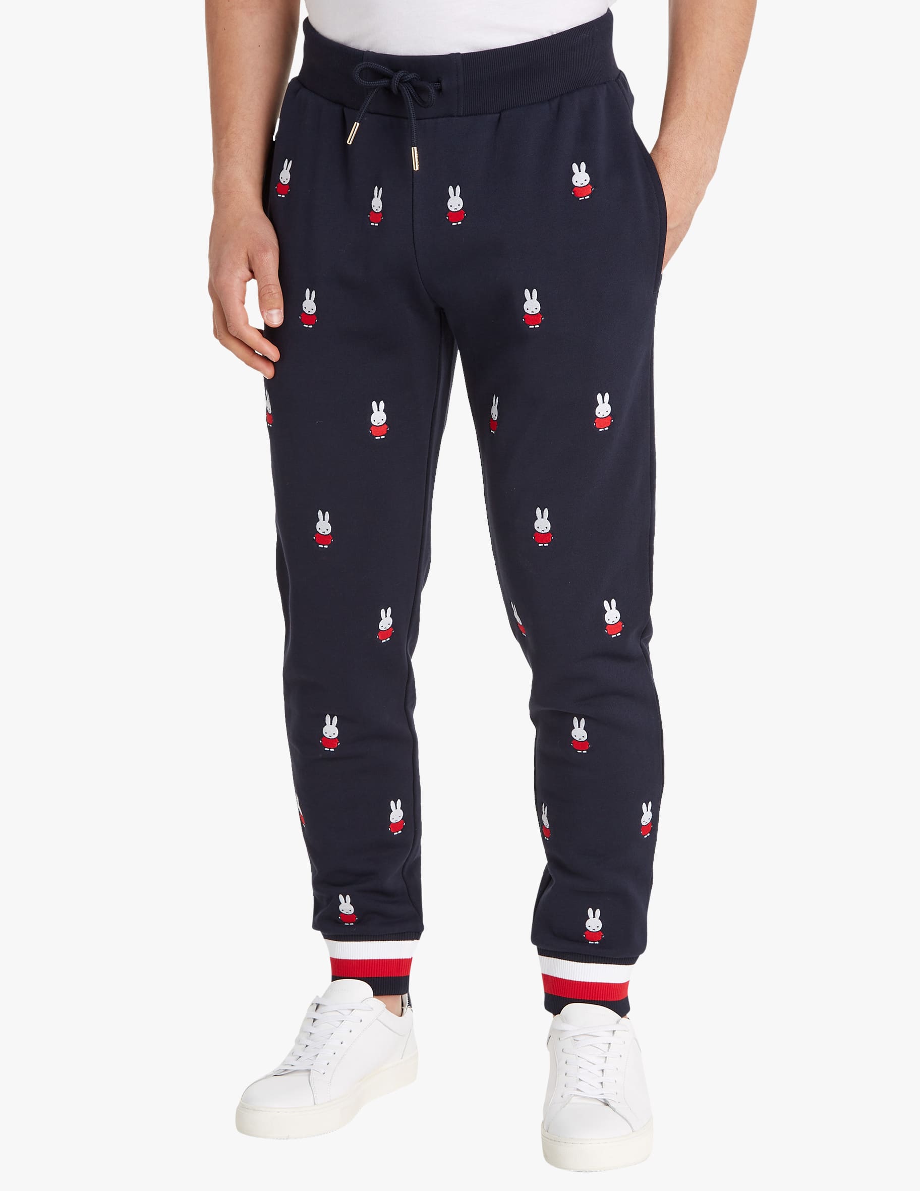 Shop Tommy Hilfiger Embroidery rabbit fleece pants on Rinascente